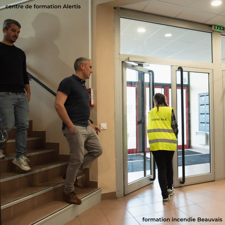 Formation incendie à Beauvais: extincteurs et évacuation