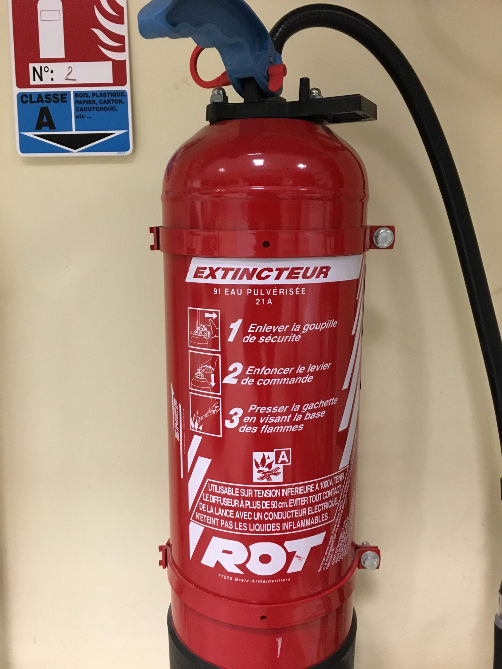 Article R4227-29 du Code du travail : Les extincteurs - Centre de formation ALERTIS